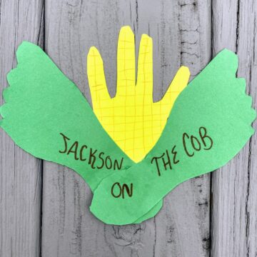 Handprint Corn on the Cob Craft for Kids (Easy Fall Activity!) - Platein28