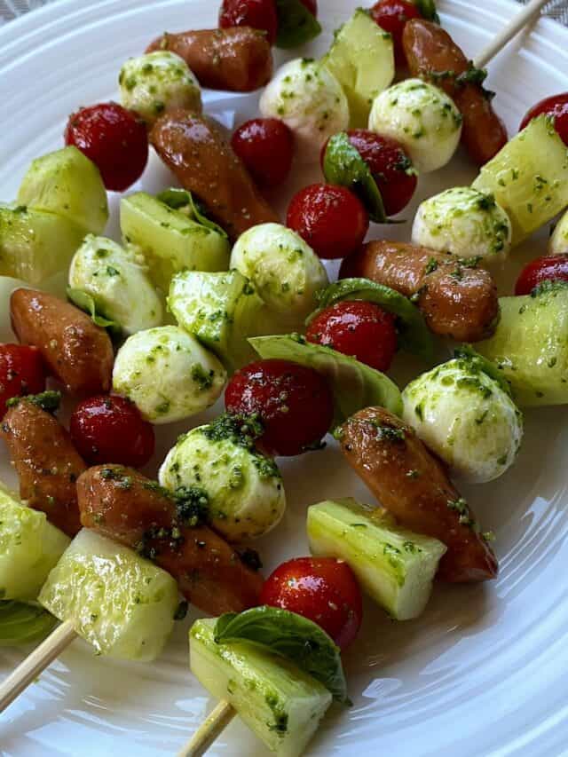 Easy Kids Kabobs (No-Cook!) - Fruit & Caprese Skewers - Platein28