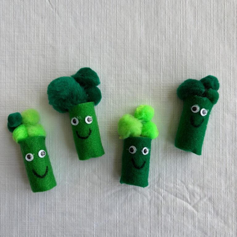 Easy Kids Craft with Wine Corks (Broccoli Craft) - Platein28